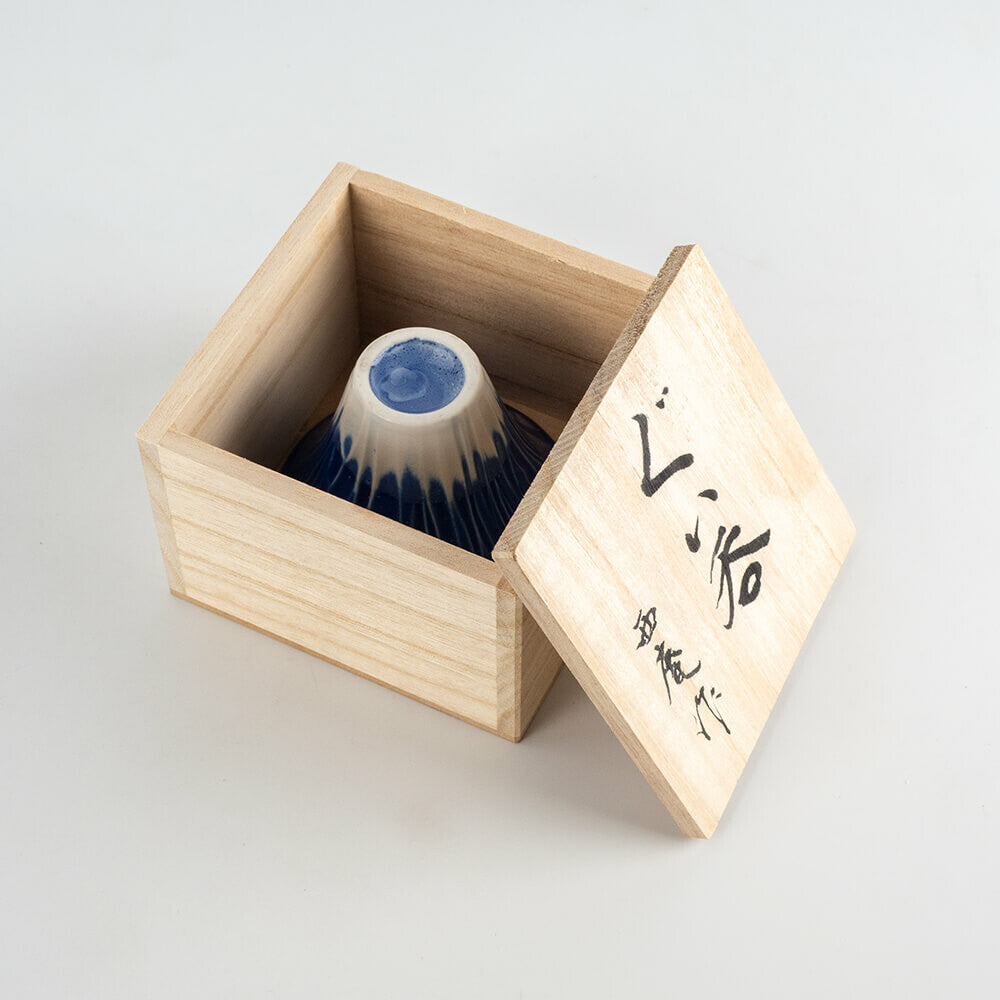 Mt Fuji Minoware Sake Cup with Wooden Box – Kaori & Co.
